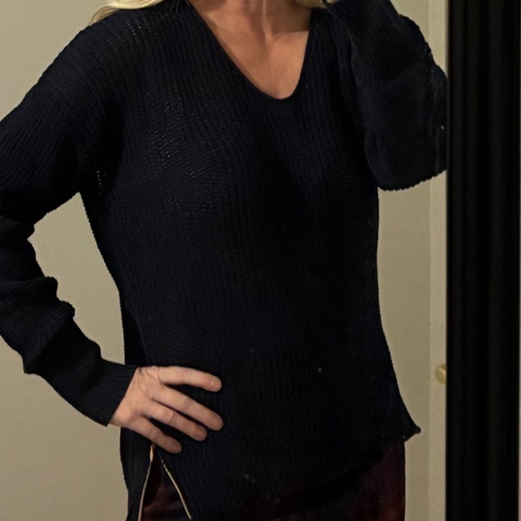 Elaine Kim | Sweaters | Elaine Kim Womens Open Knit Cotton Navy Vneck ...